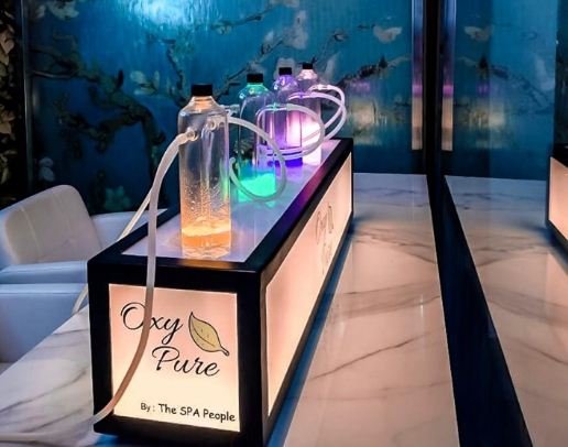 Oxygen bar sells clean air to residents of polluted Delhi | Sea to Sky ...
